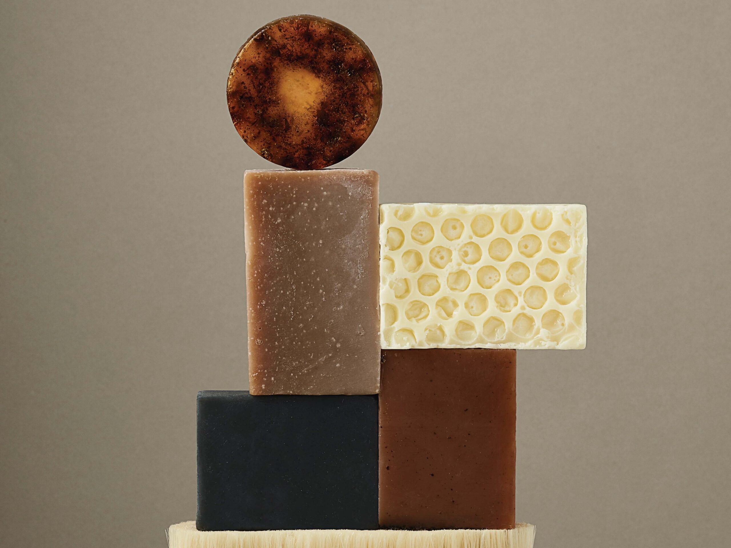 21 Amazing Coffee Soap Benefits For Skin - Healthy Huemans